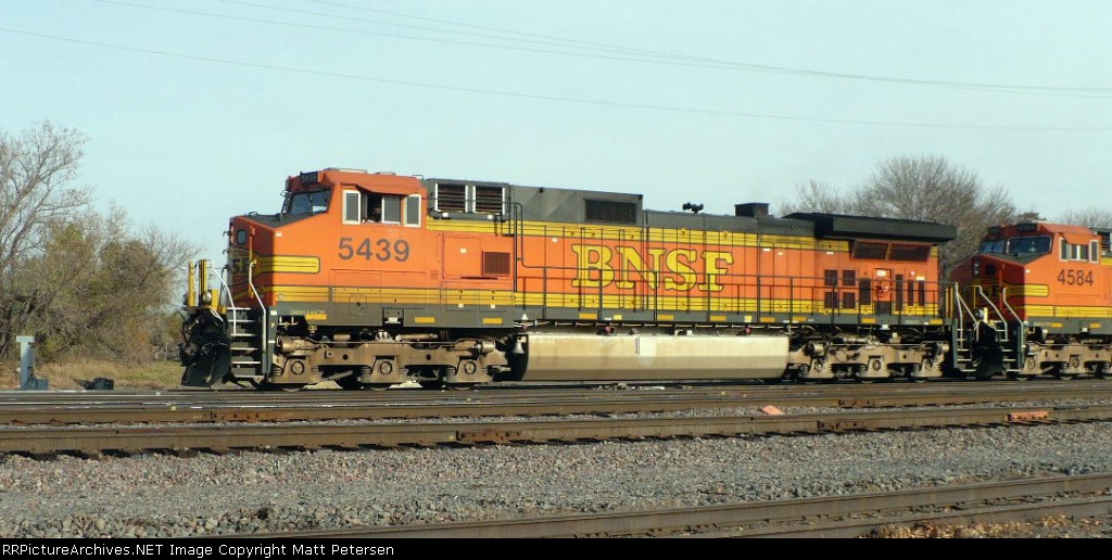 BNSF 5439